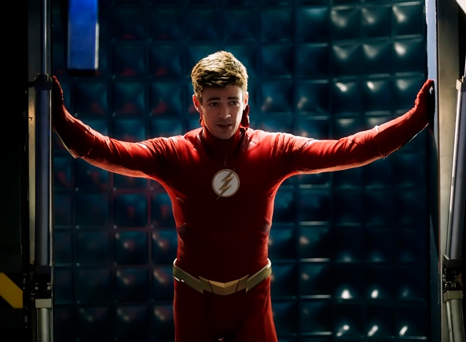 The Flash: Why is Barry in a Cell in the Latest Photos? | DC